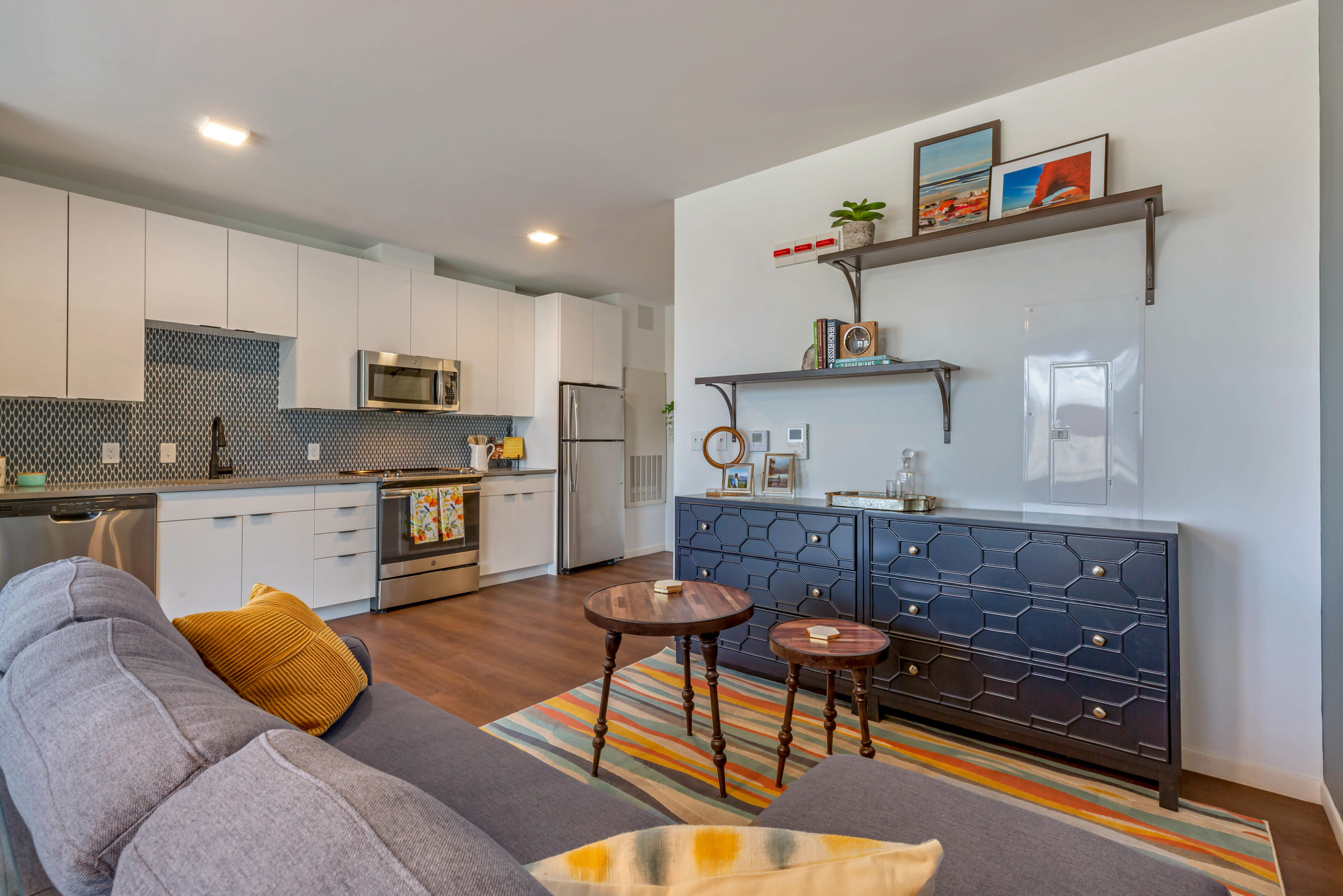 What to Expect During Model Apartment Delivery and Installation